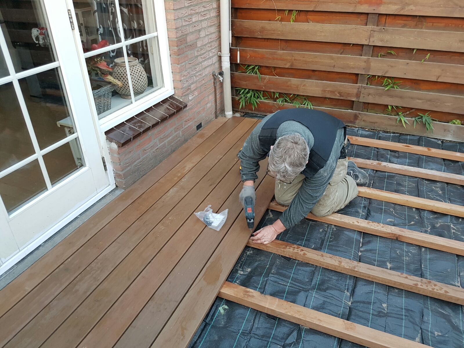 Terras van composiet - Velserklus